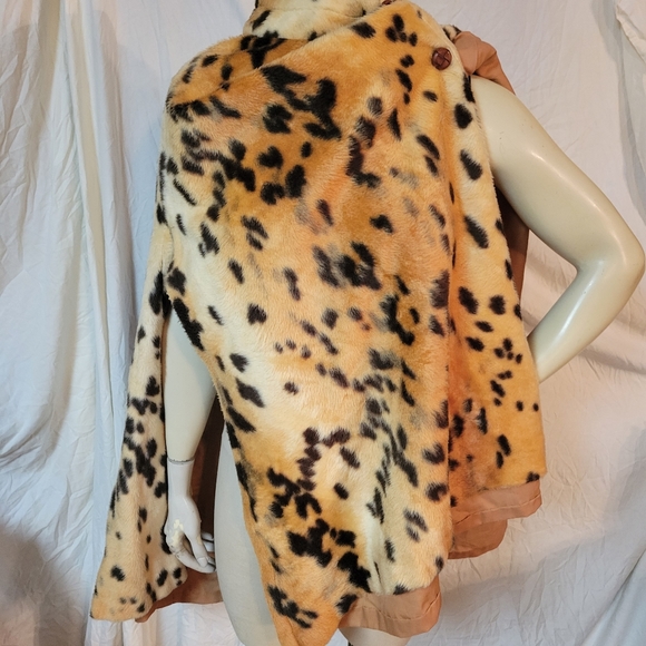 Vintage | Accessories | Womens Cheetah Leopard Animal Print Cape | Poshmark